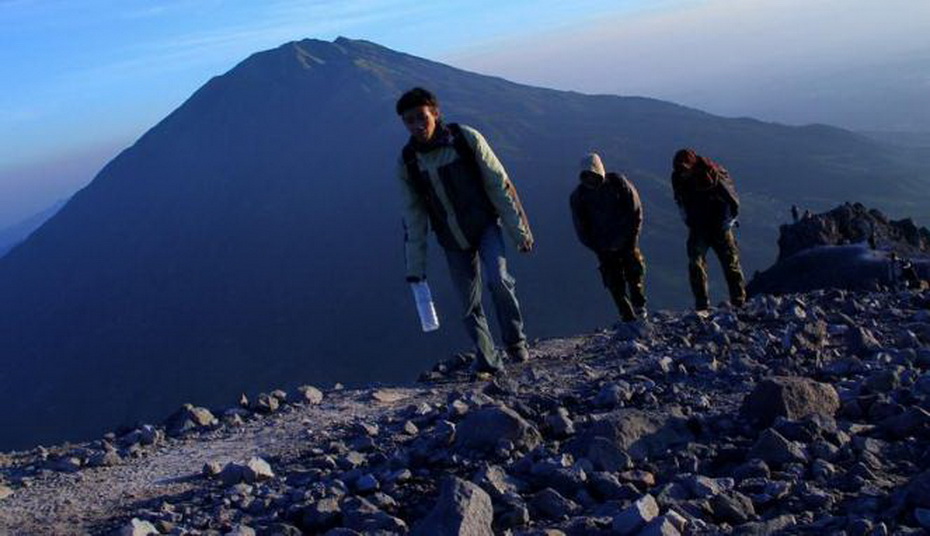 Merapi Trekking Tour | Excellent Jogja Driver